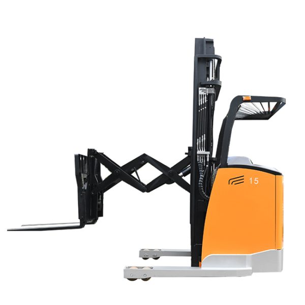 What Is the Difference Between a Reach Truck and a Forklift?